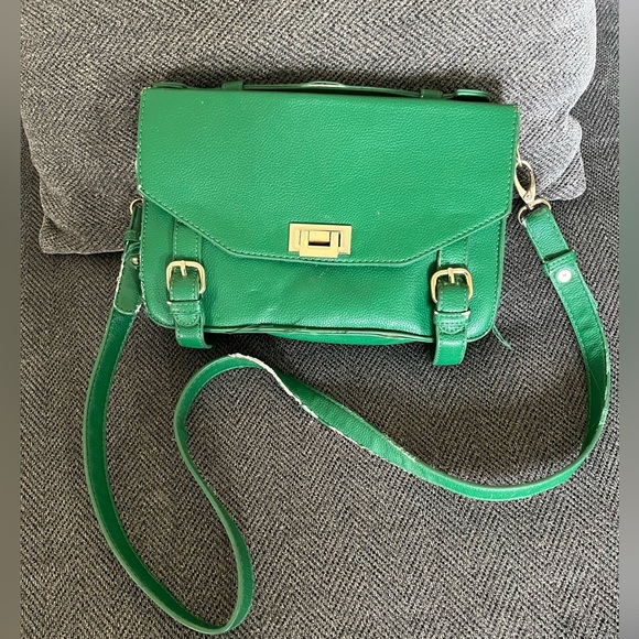 Forever 21 | Bags | Green Purse | Poshmark
